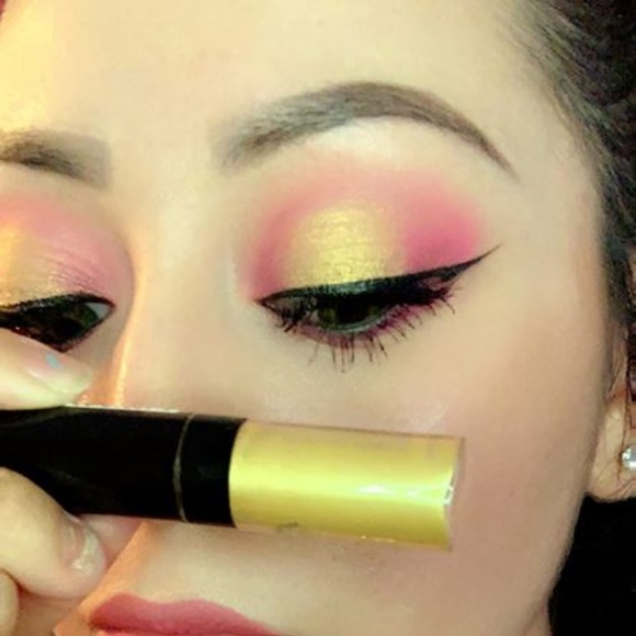 Styli-Style | Makeup | Dramatic Dip Loose Eyeshadow Sunshine | Poshmark